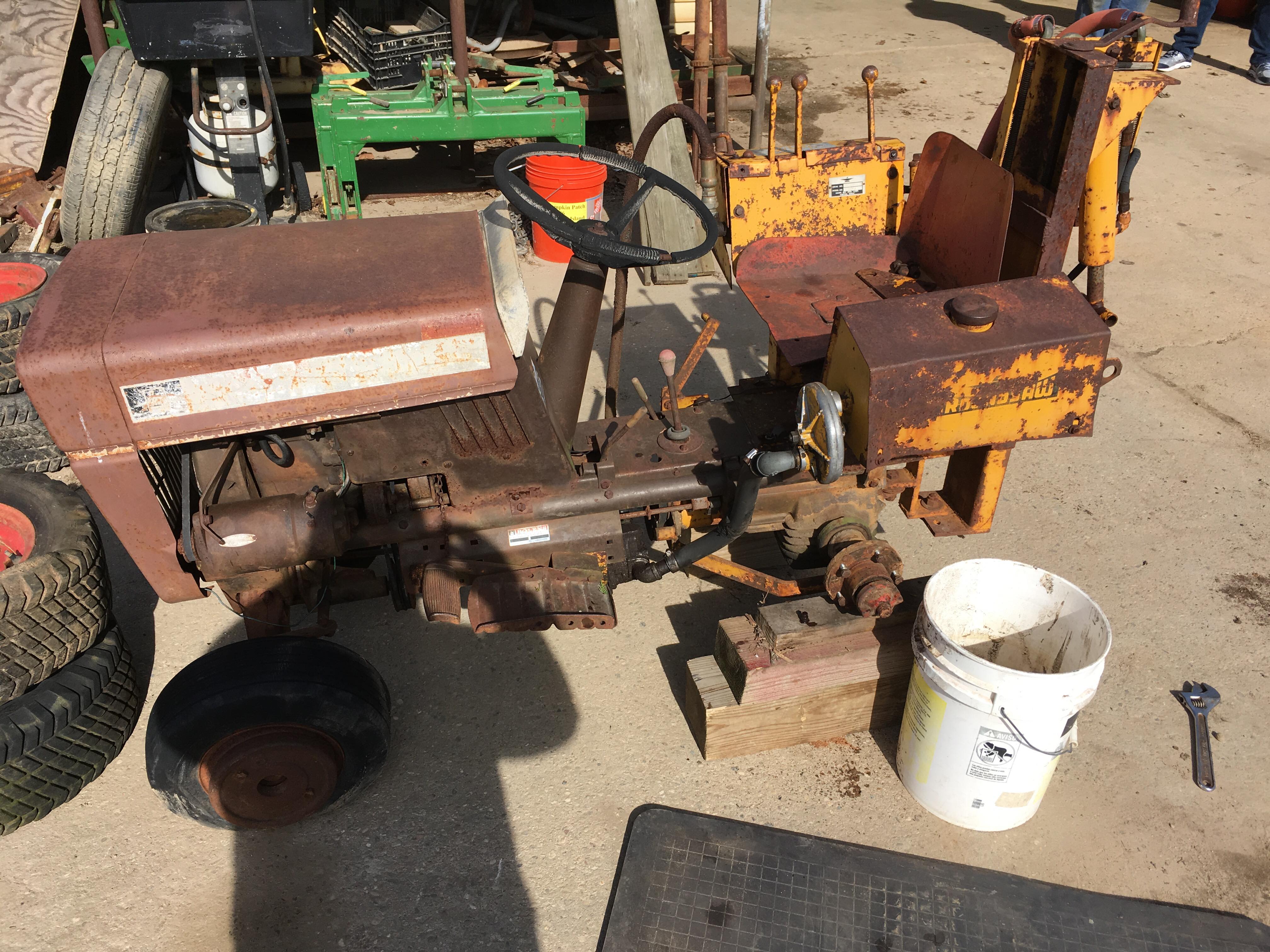 Hawk-Bilt Model 1200 owned by Jeff Rottkamp | CubCadetMan.com